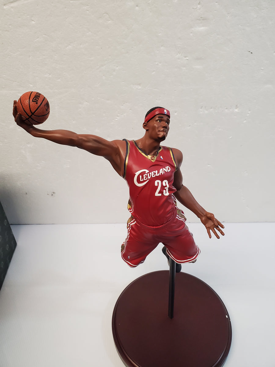 Historical Beginnings Lebron James Statue – Retro Madness